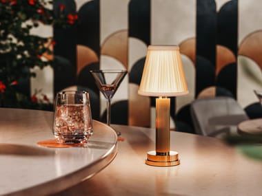 MANHATTAN Table lamp By NEOZ Lighting