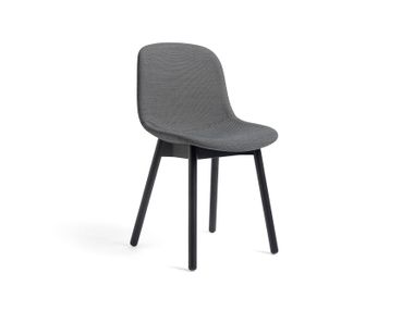 NEU 13 | Upholstered chair By Hay