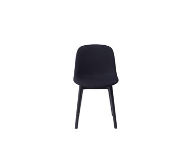 NEU 13 | Upholstered chair By Hay