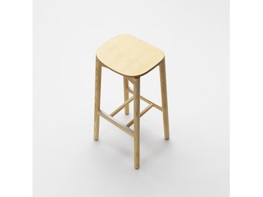 NICO | Wooden stool By Zilio A&C design Tomoko Azumi