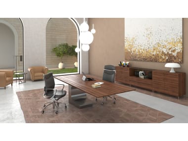 NIEMEYER Solid wood executive desk By ESTEL GROUP | design Oscar Niemeyer