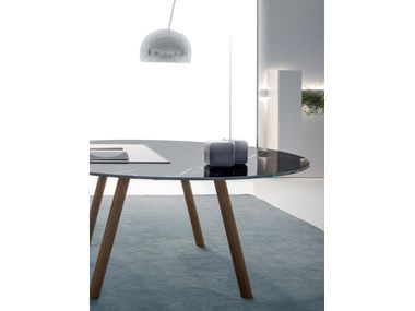 NOTO Round wooden and porcelain stoneware meeting table By DVO | design ...