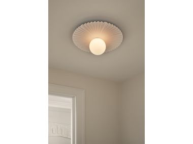 LIILA MUUSE Blown glass ceiling lamp / wall lamp By Nuura