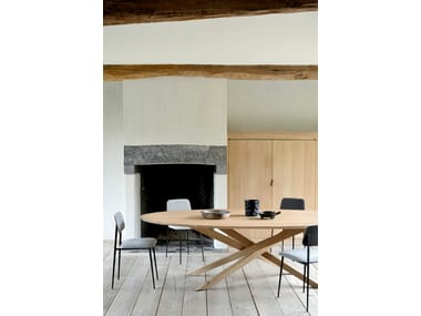 OAK MIKADO | Table ovale By Ethnicraft design Alain Van Havre