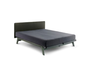 ORIGINAL Bed with upholstered headboard By Auping