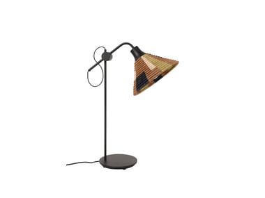 PARROT LED with swing arm abacá table lamp By Forestier | design Jette ...