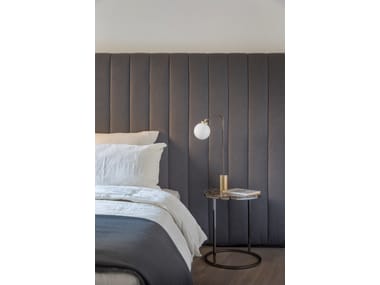 PEK 茶几 By Meridiani