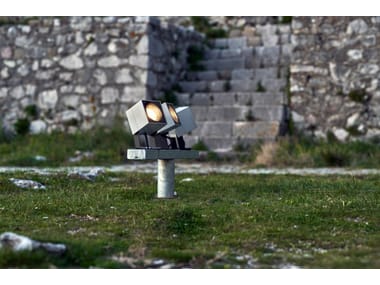 PERISKOP Outdoor floodlight By Linea Light Group