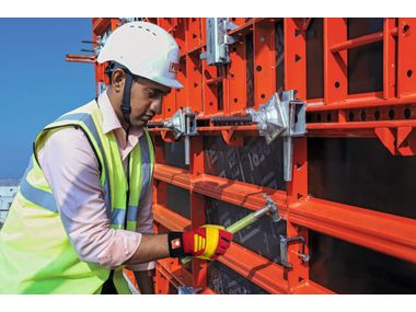 HANDSET ALPHA Formwork and formwork system for concrete By PERI