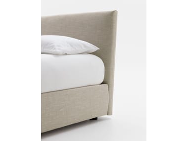 BETA UP Bed By Pianca