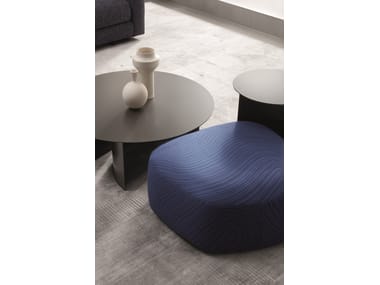 PIERRE Round metal coffee table By Flou