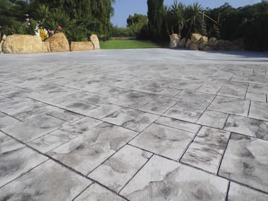 PLAM STAMPABLE OVERLAY Low-thickness stamped concrete By Isoplam