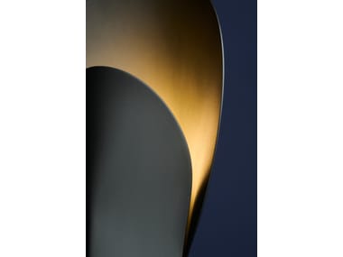 PLUME Table lamp By Rakumba