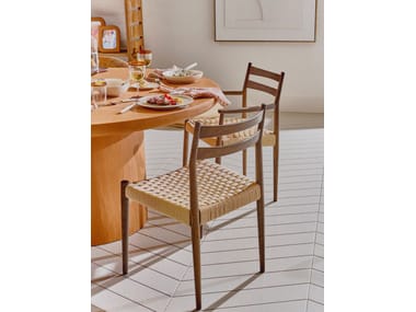 PIASTRO Table By POMAX