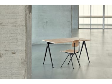 PYRAMID TABLE 01 Table By Hay