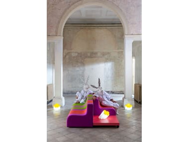 T02 Coffee table By Poltronova