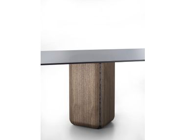 BAY Table By Porada