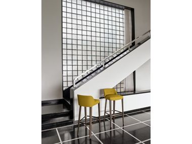 CONCHA 905/A High fabric stool with back and footrest By Potocco ...