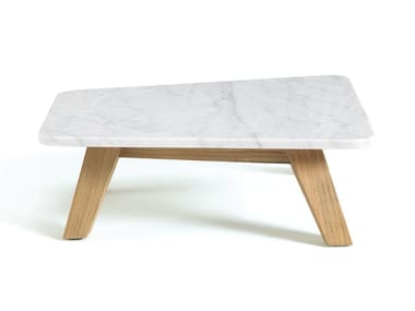RAFAEL Marble garden side table By Ethimo | design Paola Navone