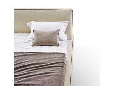 RICHARD Fabric double bed By B&B Italia | design Antonio Citterio