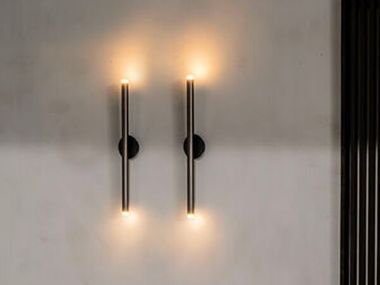 STILO A Painted metal wall light By RIFLESSI