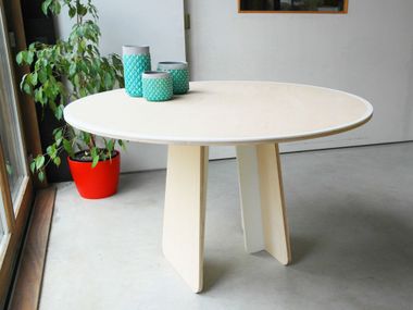 RING Round dining table By RFORM