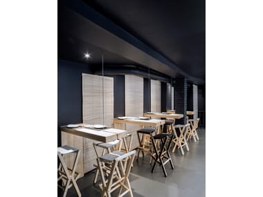 2ND RIS Taburete By DVELAS