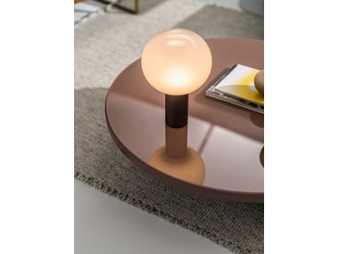 ROOPA Round coffee table By Arper | design Doshi Levien