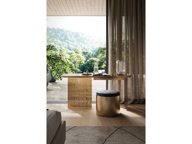 MONOLITE Writing desk By Reflex