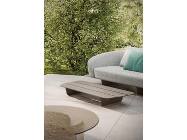 SEGNO Garden sofa By Reflex