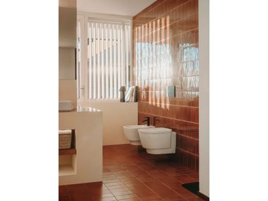 TURA 357695..0 Bidet By Roca