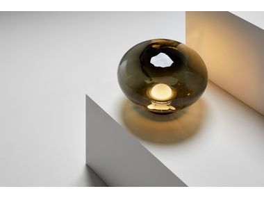 AERIS Table lamp By Ross Gardam