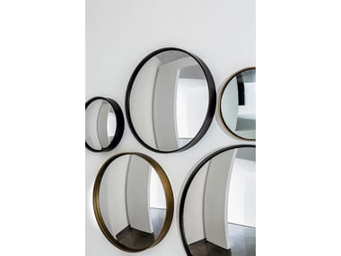 Round wall-mounted mirror SAIL By Sovet italia design Lievore Altherr ...