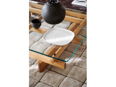 SENGU Low rectangular wood and glass coffee table By Cassina | design ...