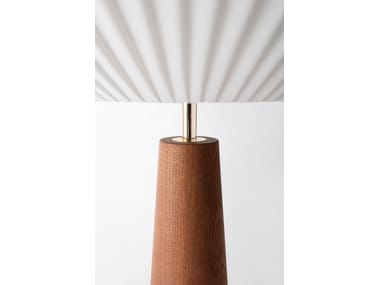 OTTO TABLE 台灯 By SERVOMUTO