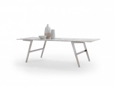 SOFFIO | Table By Flexform design Antonio Citterio