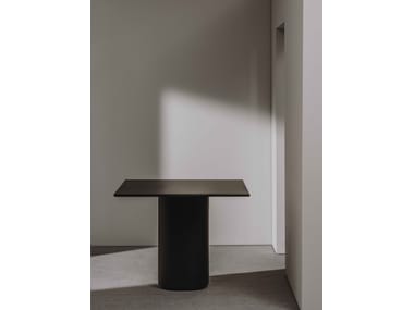 SOLID ME03651 Table base By Andreu World