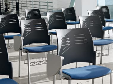 SPACIO Training chair with armrests By ACTIU | design Sigfrido Bilbao