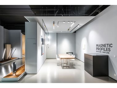 SPLITLINE M52 linear lighting profile By Delta Light