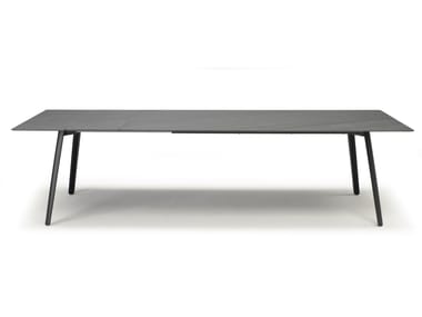 SQUID Extending rectangular die cast aluminium table By SCAB DESIGN | design Radice & Orlandini