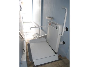 STAIRISER BC Stair lift with footboard By STANNAH