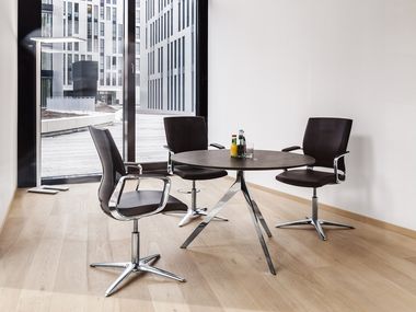 STAR Wooden meeting table By RENZ | design Jehs+Laub
