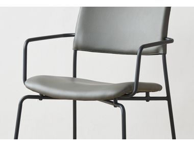 STILO Leather chair with armrests and base in steel By grado design ...