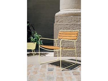 SURPRISING Easy chair By Fermob | design Guggenbichler design