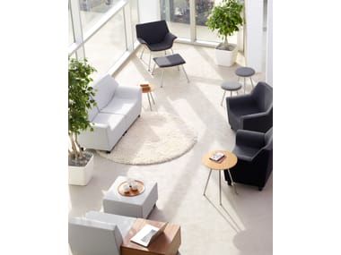 SWOOP Round wooden coffee table By Herman Miller | design Brian Kane