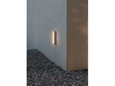 ESTADIO SINGULAR Steplight By Santa & Cole | design Miguel Milà