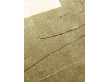 BREF Solid-color handmade rectangular wool rug By Serge LESAGE