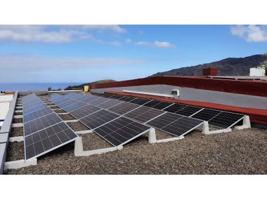 CONNECT 10° VERTICAL Support for photovoltaic system By Sun Ballast