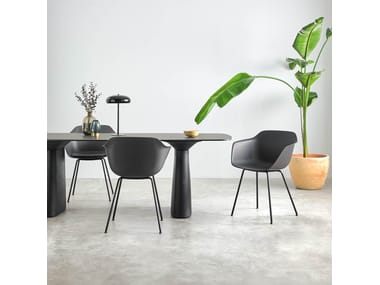 TAIA Polypropylene chair with armrests By INCLASS | design Simon Pengelly