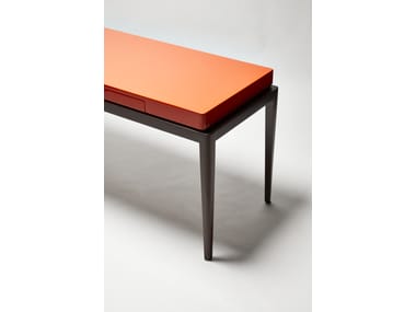 TARA | Writing desk By REDA AMALOU DESIGN design Reda Amalou